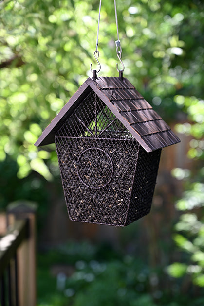 Shingled House Style Mesh Feeder (10058) – Pinebush Home & Garden